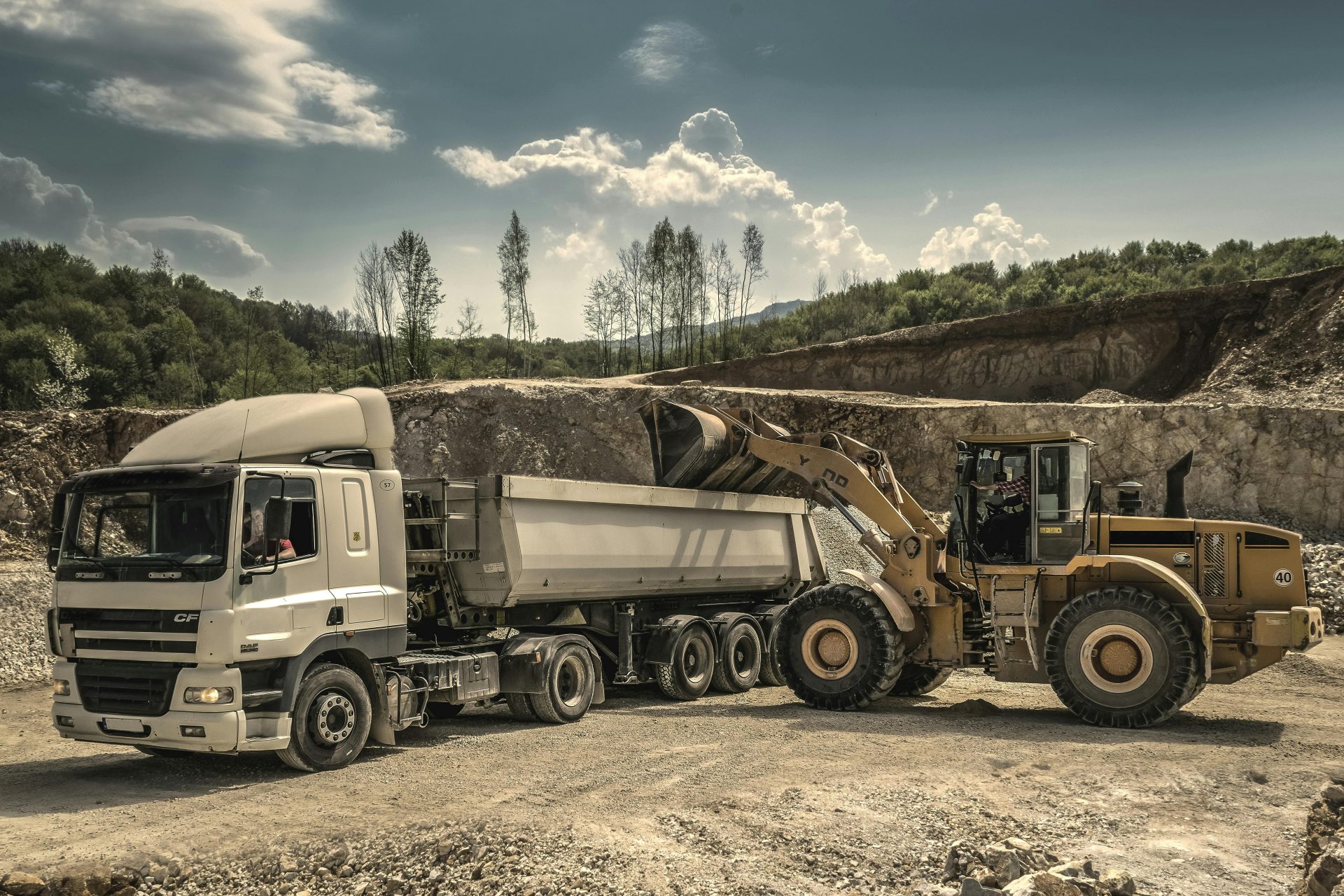 Top Insurance for Heavy Equipment: Costs and Coverage Explained - UK ...